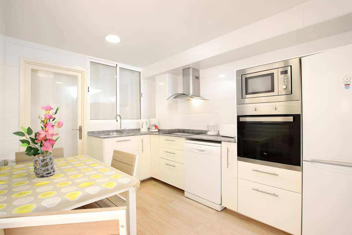 100 M² Apartment ∙ 3 Bedrooms ∙ 5 Guests - Pollensa