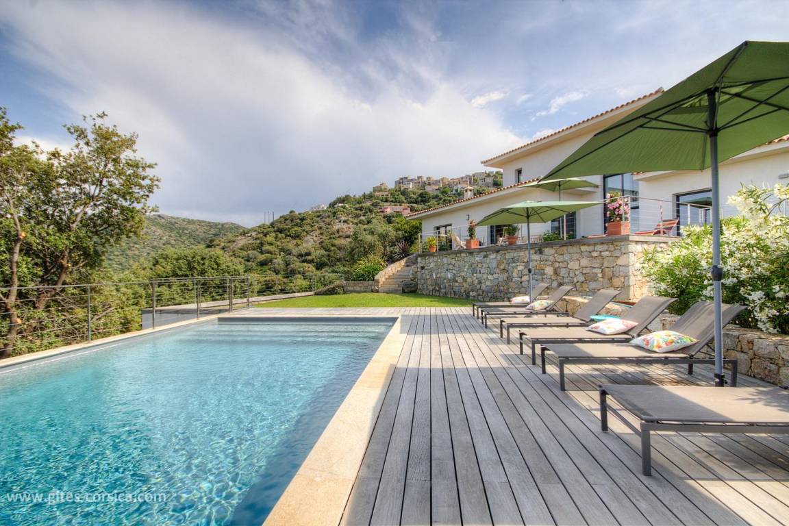 235 M² Gîte ∙ 4 Chambres ∙ 8 Personnes - Haute-Corse