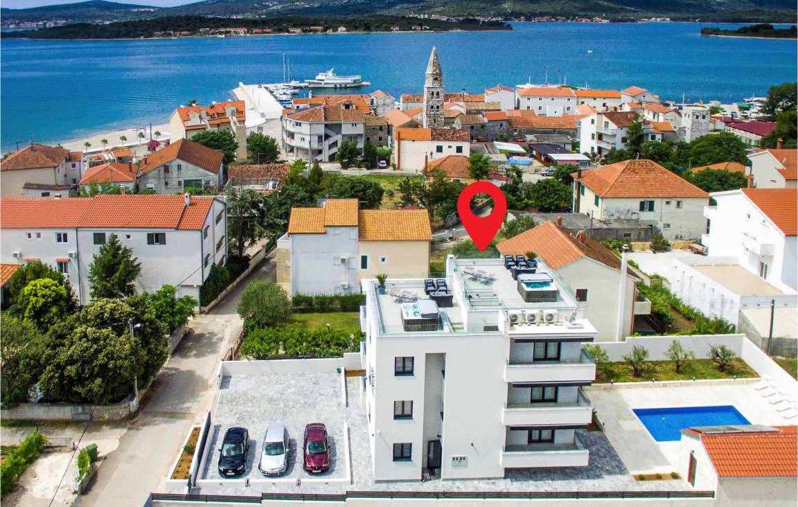 287 M² Maison De Vacances ∙ 6 Chambres ∙ 12 Personnes - Biograd na Moru