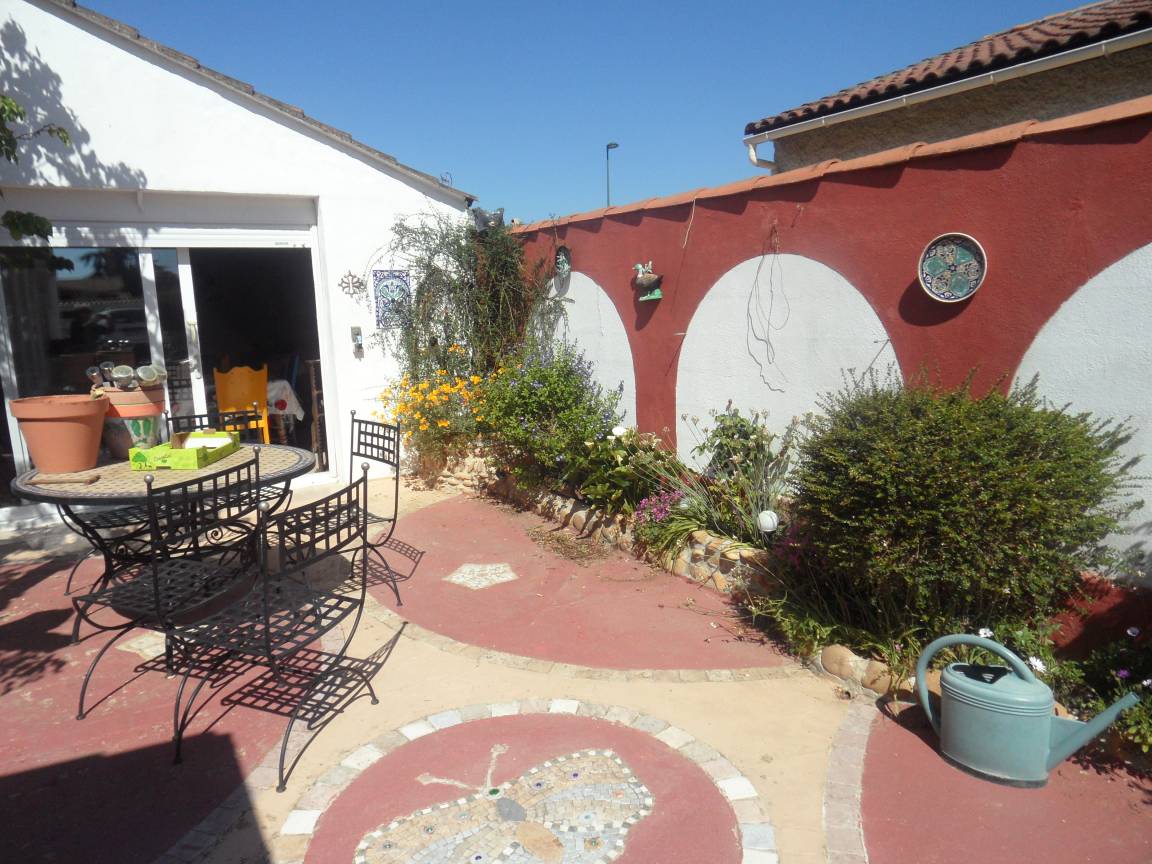 48 M² Ferienhaus ∙ 1 Schlafzimmer ∙ 4 Gäste - Beaucaire