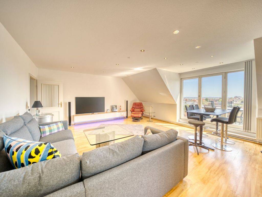 120 M² Ferienwohnung ∙ 2 Schlafzimmer ∙ 6 Gäste - Heiligenhafen