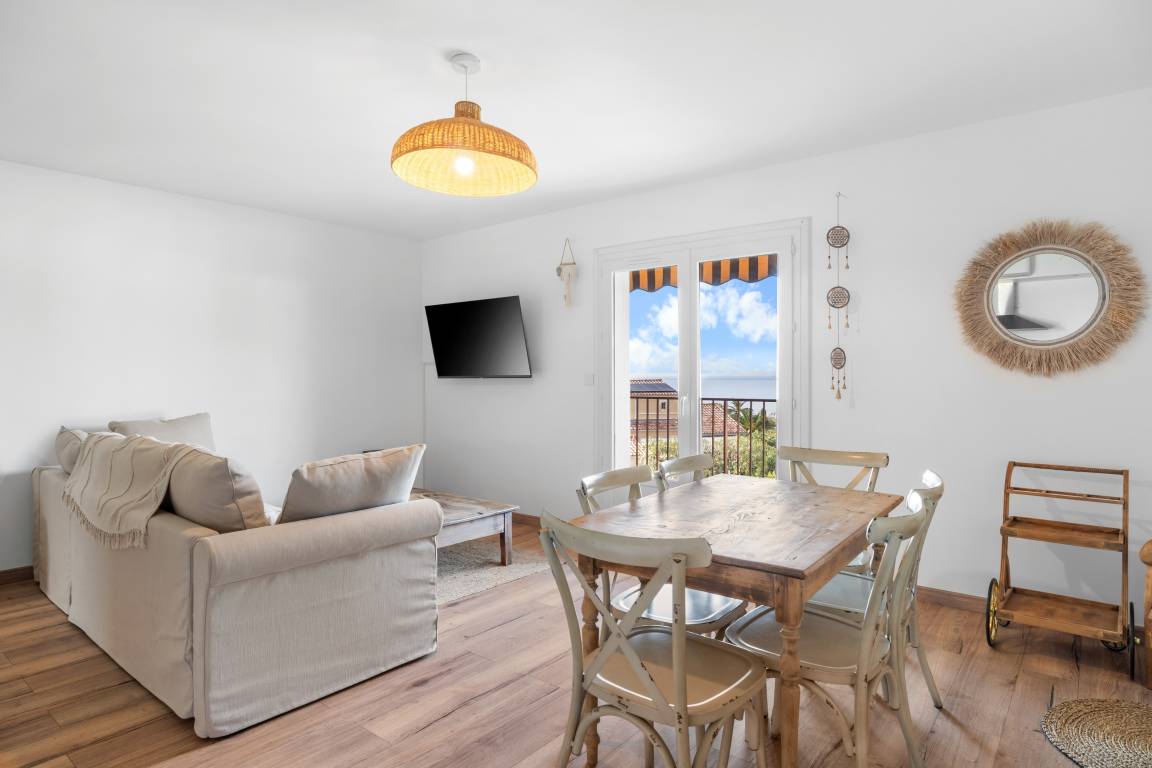 72 M² Appartement ∙ 2 Chambres ∙ 6 Personnes - Le Pradet