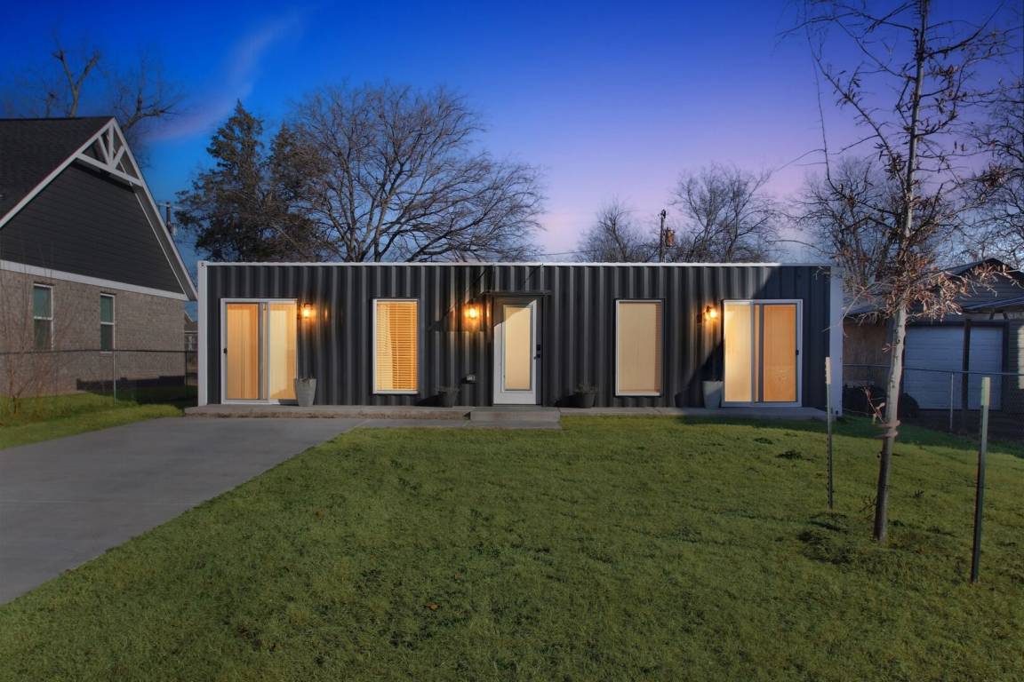89 M² House ∙ 2 Bedrooms ∙ 5 Guests - Oklahoma City, OK