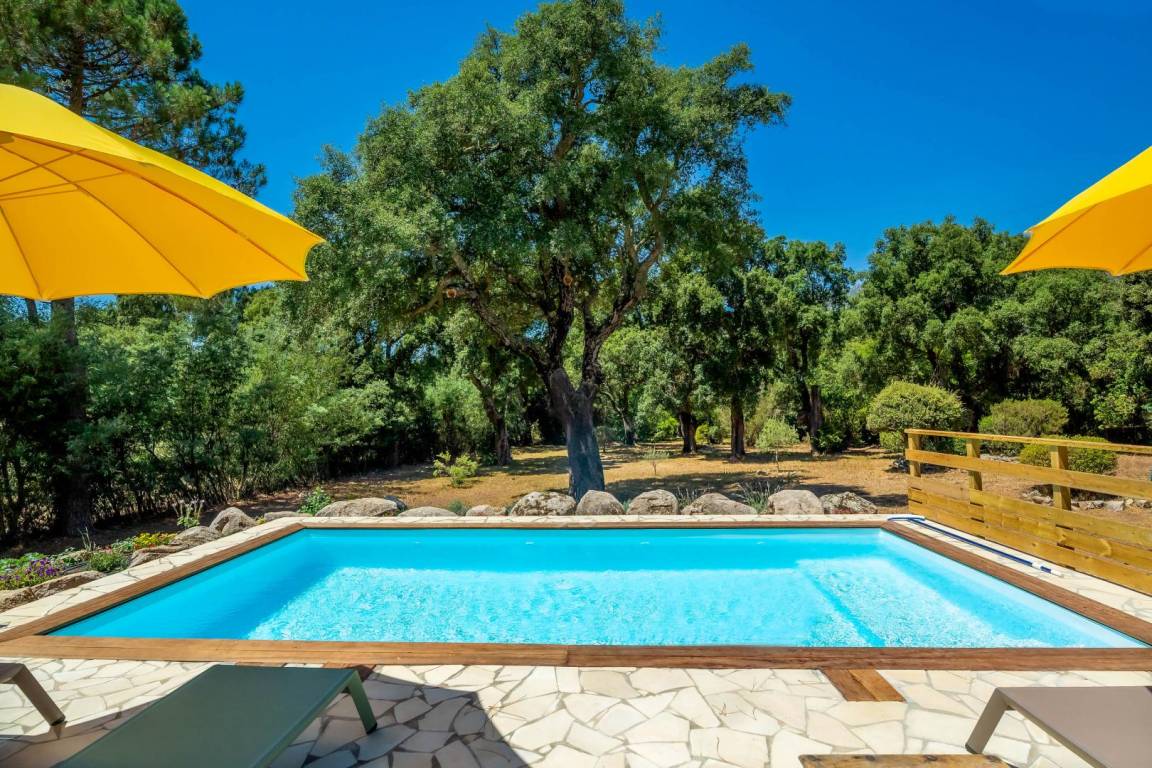 120 M² Gîte ∙ 4 Chambres ∙ 8 Personnes - Corse