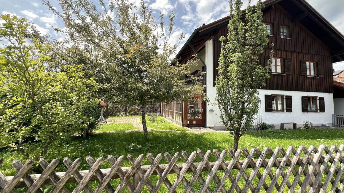 200 M² Ferienhaus ∙ 5 Schlafzimmer ∙ 8 Gäste - Schwangau