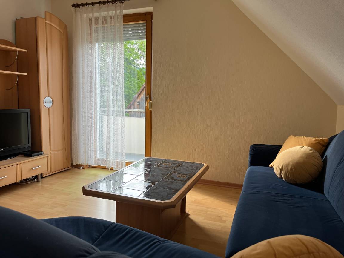 70 M² Ferienwohnung ∙ 2 Schlafzimmer ∙ 5 Gäste - Obersulm