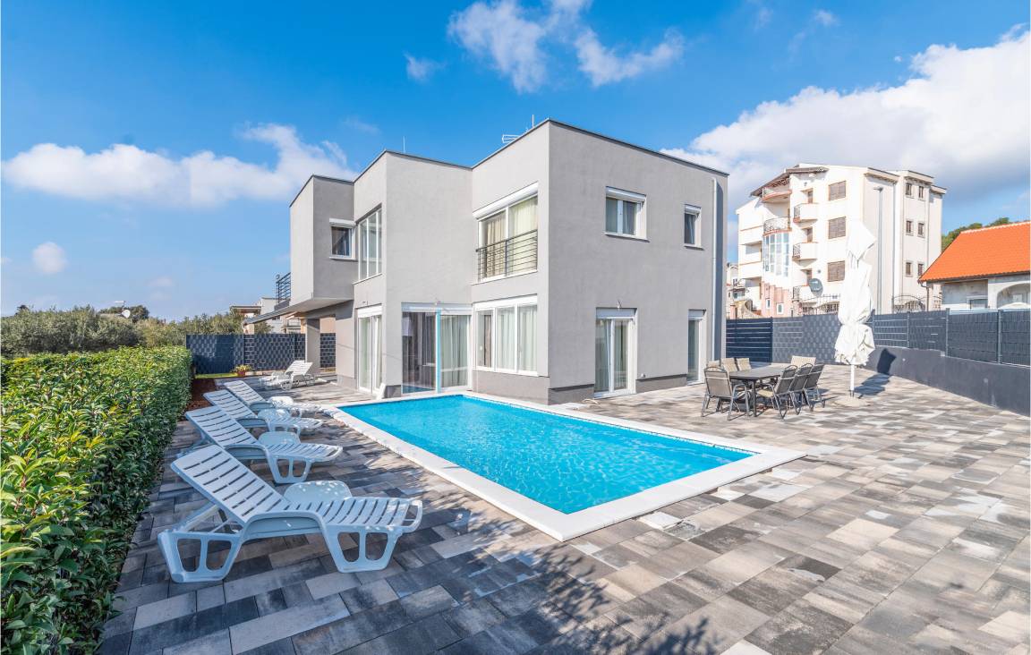 181 M² Casa ∙ 6 Habitaciones ∙ 12 Huéspedes - Zadar