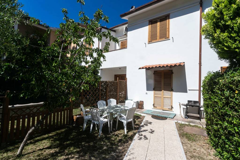 90 M² Villa ∙ 4 Chambres ∙ 8 Personnes - Sirolo
