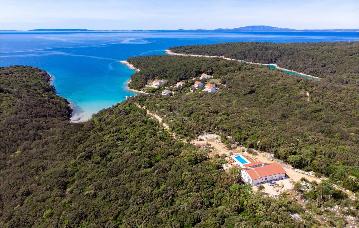 195 M² Ferienhaus ∙ 4 Schlafzimmer ∙ 10 Gäste - Lopar