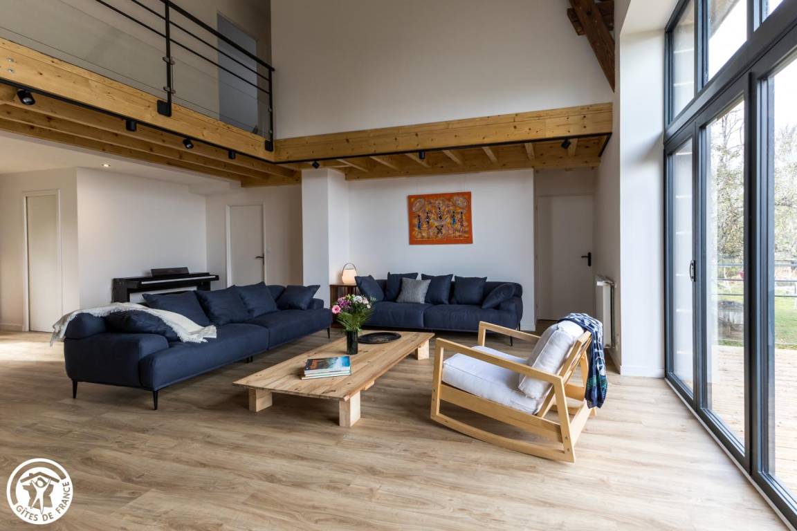 255 M² Gîte ∙ 6 Chambres ∙ 12 Personnes - Aydat