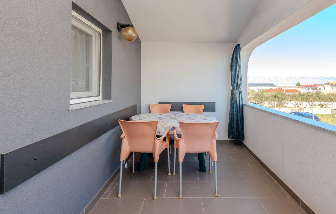 65 M² Appartement ∙ 2 Chambres ∙ 4 Personnes - Vir