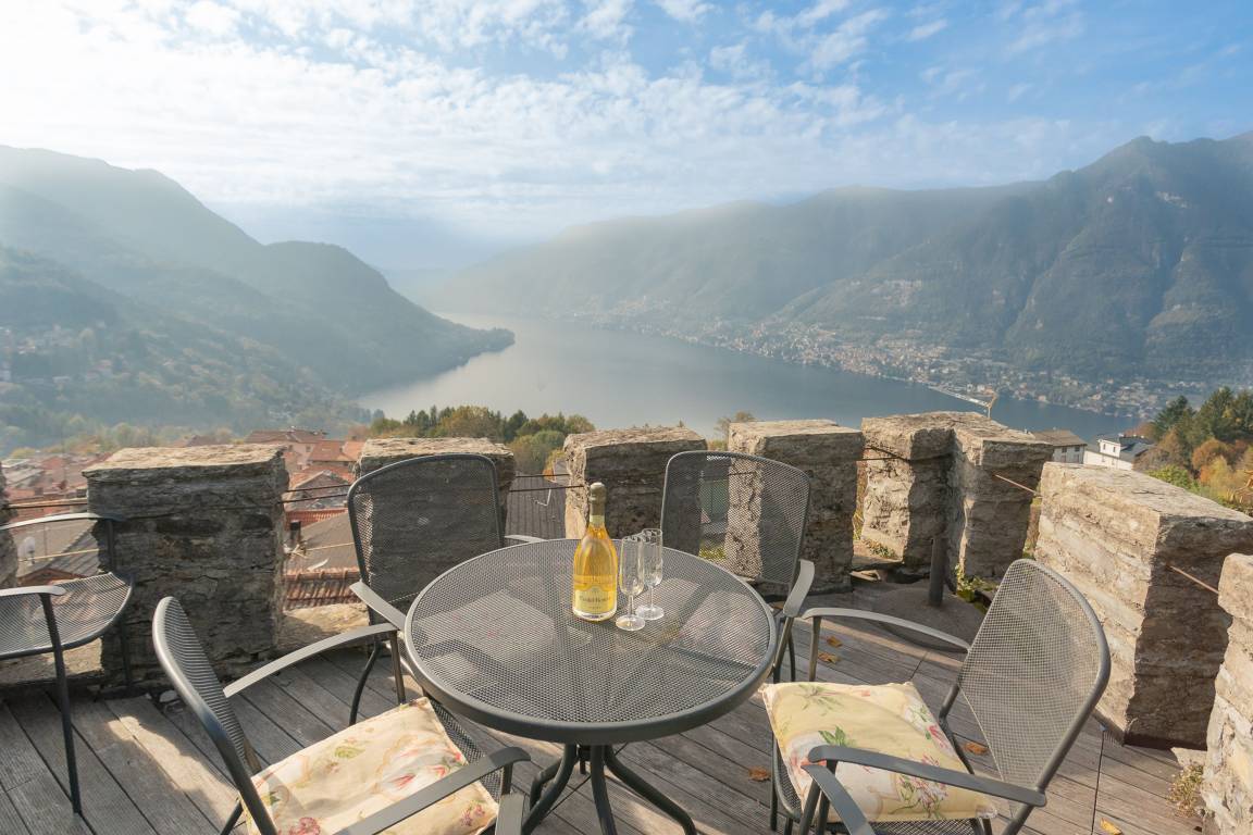 500 M² Villa ∙ 5 Bedrooms ∙ 10 Guests - Como