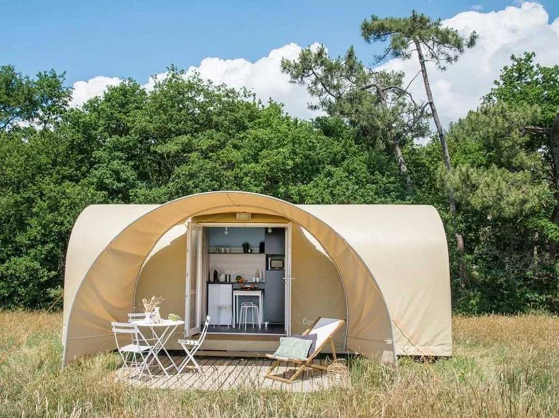 30 M² Camping ∙ 4 Personnes - Baume-les-Messieurs