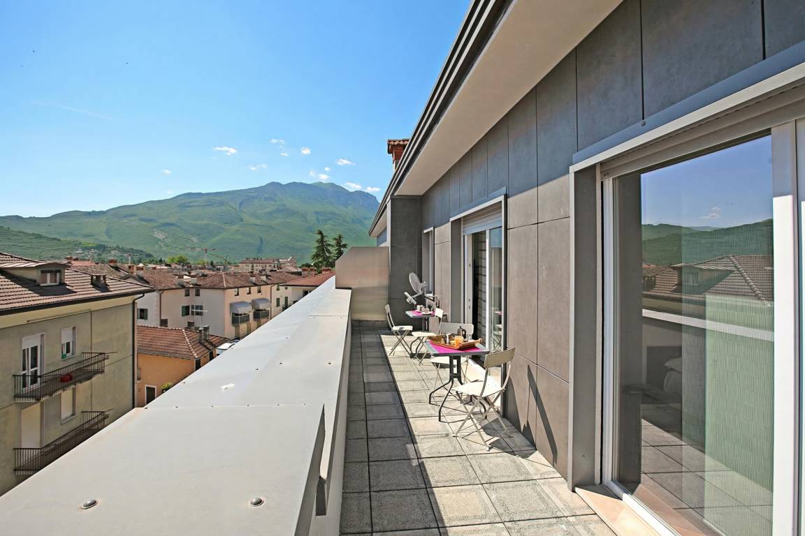 98 M² Apartment ∙ 3 Bedrooms ∙ 6 Guests - Riva del Garda