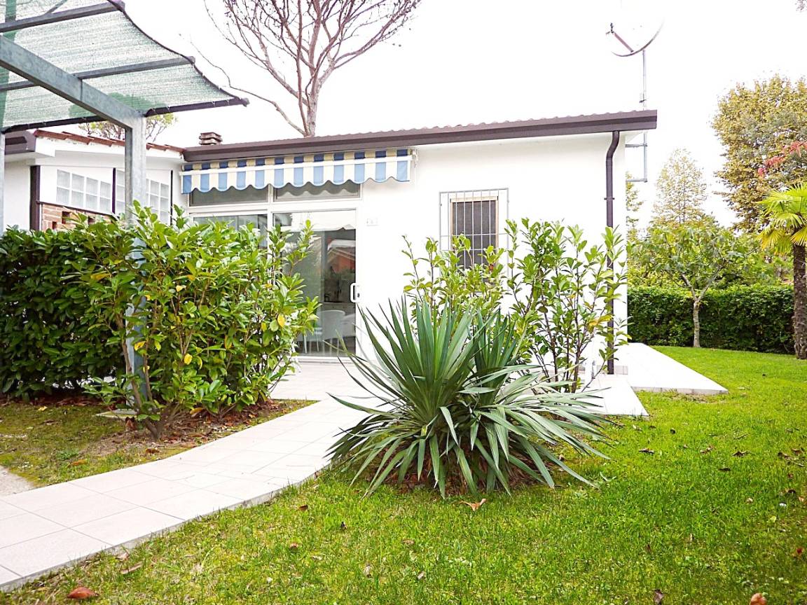 70 M² Villa ∙ 3 Bedrooms ∙ 6 Guests - Bibione Pineda