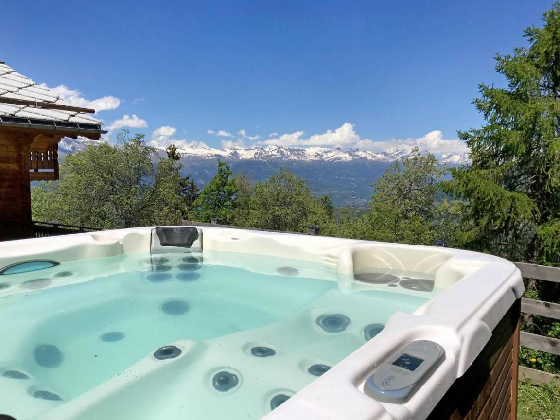 200 M² Chalet ∙ 5 Bedrooms ∙ 10 Guests - Grimentz