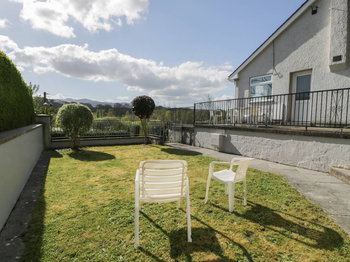 Cottage ∙ 3 Bedrooms ∙ 6 Guests - Beddgelert