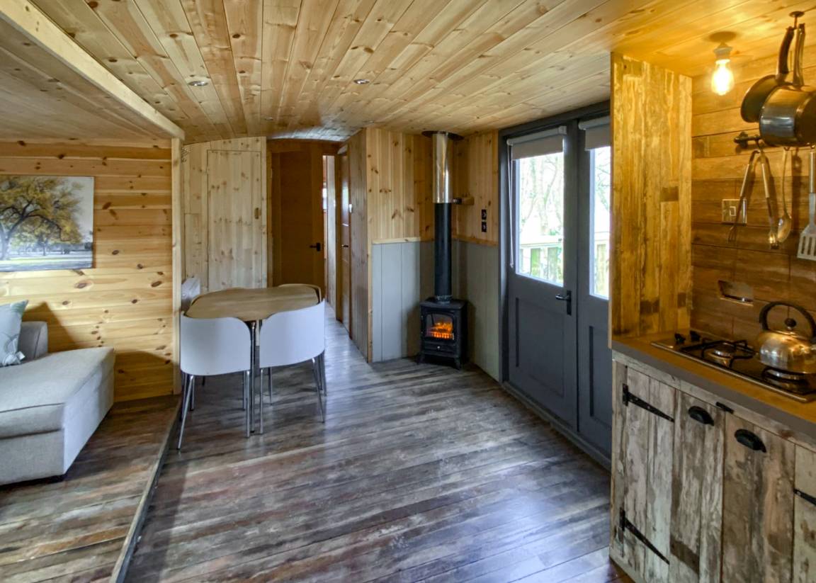 Chalet ∙ 2 Habitaciones ∙ 4 Huéspedes - Warminster