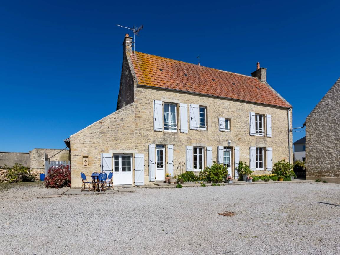 145 M² House ∙ 3 Bedrooms ∙ 7 Guests - Bayeux