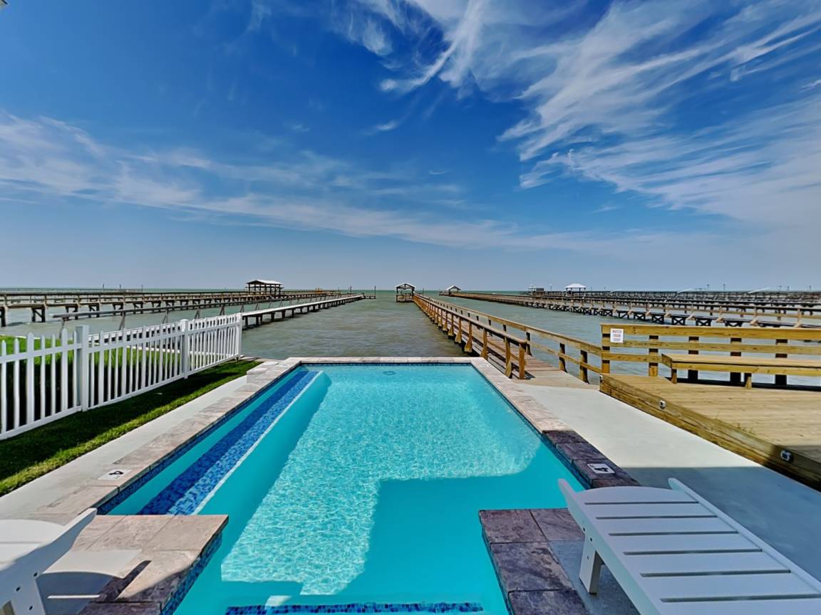 201 M² House ∙ 4 Bedrooms ∙ 18 Guests - Rockport, TX