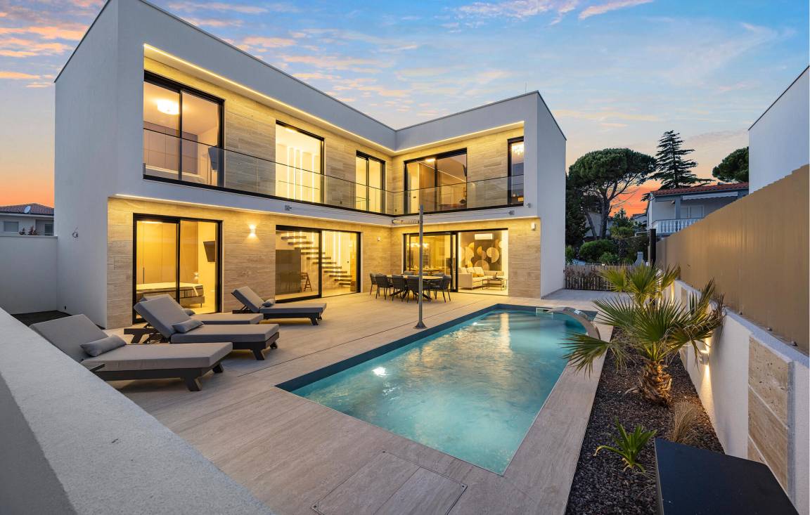 170 M² Ferienhaus ∙ 4 Schlafzimmer ∙ 10 Gäste - Vodice
