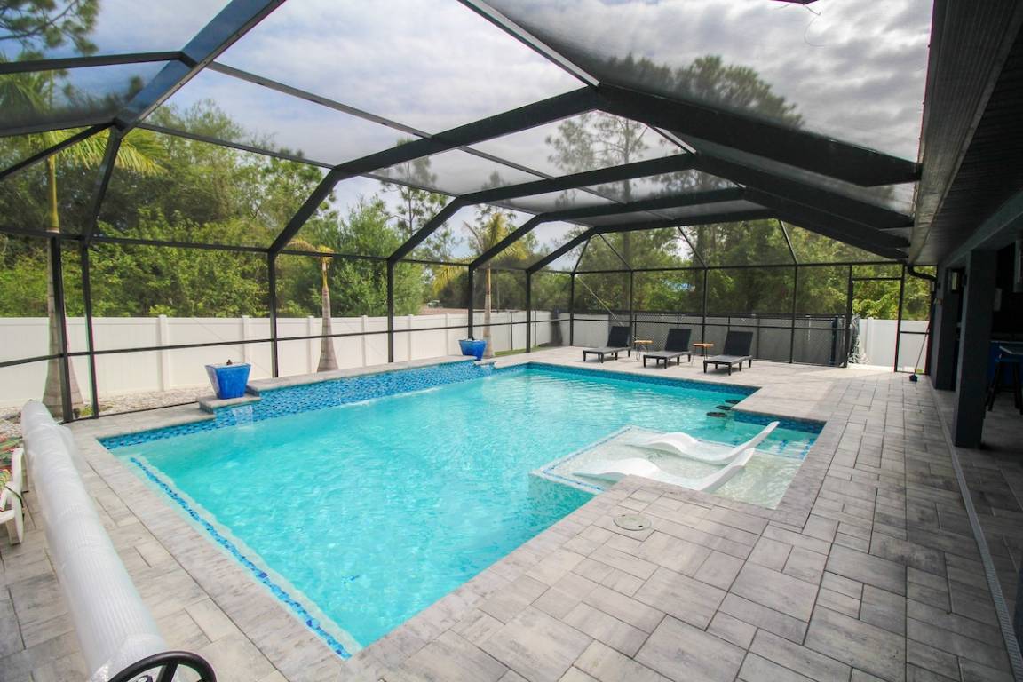 131 M² House ∙ 3 Bedrooms ∙ 6 Guests - Lehigh Acres, FL