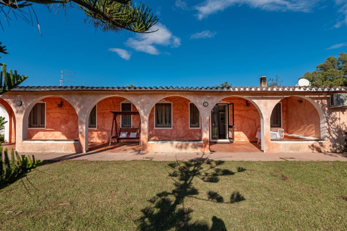 100 M² Casa ∙ 3 Habitaciones ∙ 5 Huéspedes - Quartu Sant'Elena