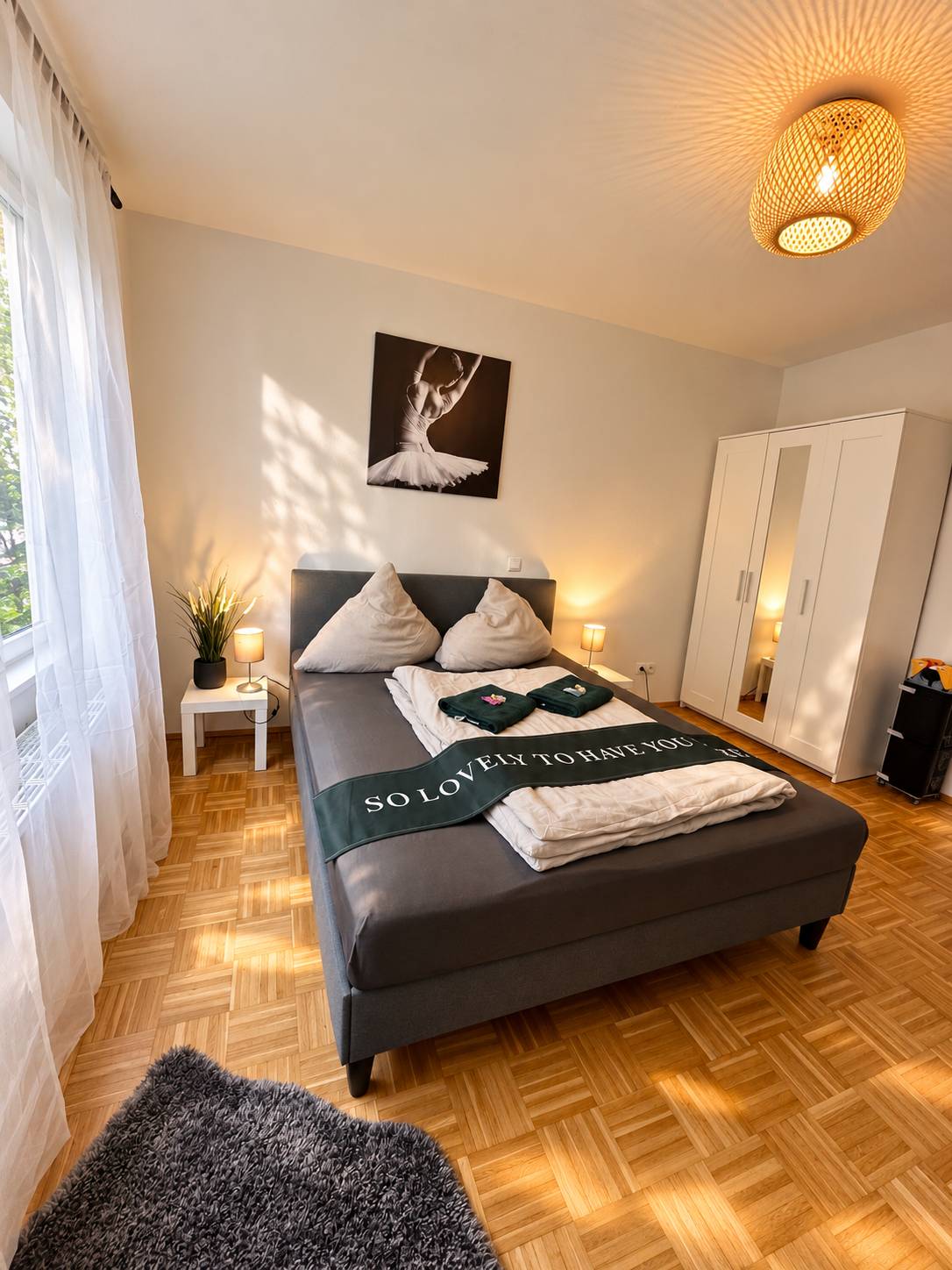 100 M² Ferienwohnung ∙ 2 Schlafzimmer ∙ 8 Gäste - Leipzig