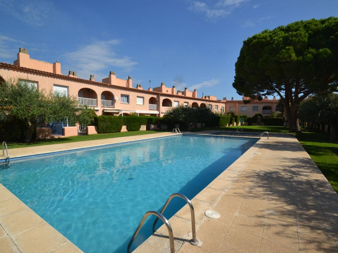 70 M² House ∙ 1 Bedroom ∙ 6 Guests - Cambrils
