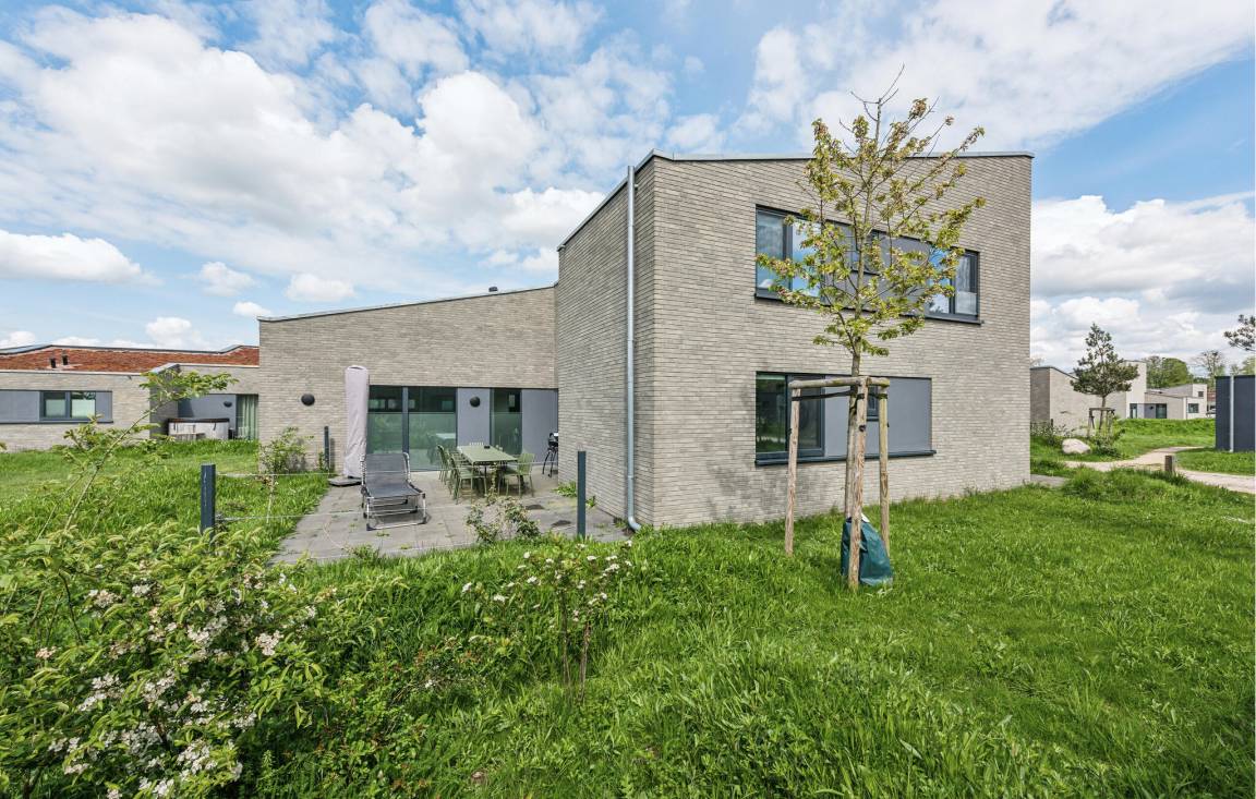 190 M² Ferienhaus ∙ 5 Schlafzimmer ∙ 10 Gäste - Lembruch