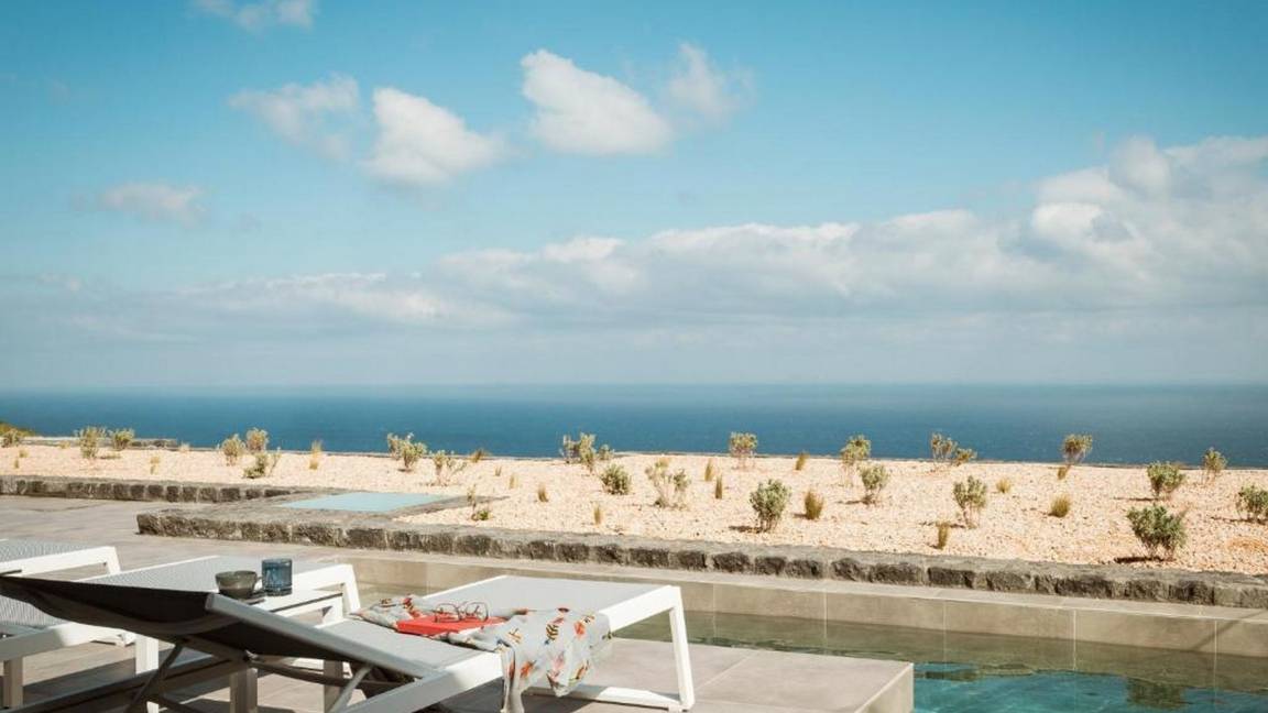 Villa ∙ 1 Bedroom ∙ 4 Guests - Santorini