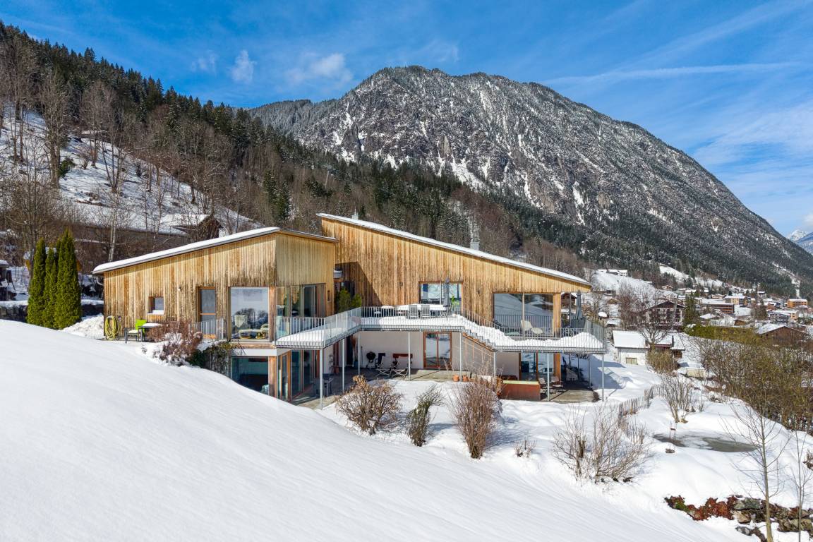350 M² Chalet ∙ 5 Bedrooms ∙ 12 Guests - Brandnertal