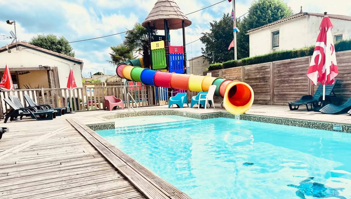 32 M² Mobil-home ∙ 2 Chambres ∙ 4 Personnes - Surgères