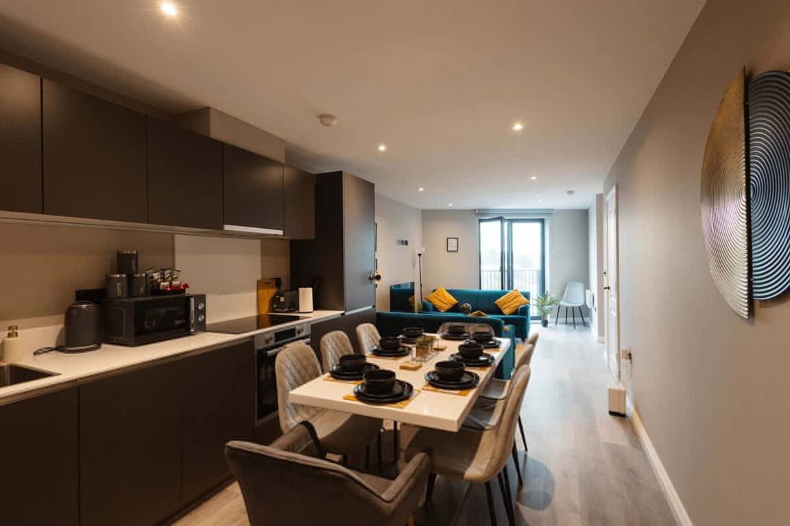 Apartment ∙ 3 Bedrooms ∙ 8 Guests - Leeds Arts University