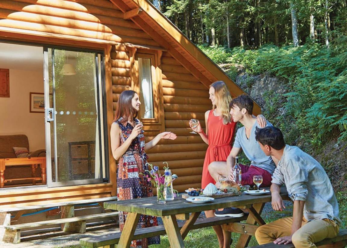 Chalet ∙ 3 Bedrooms ∙ 6 Guests - Appledore