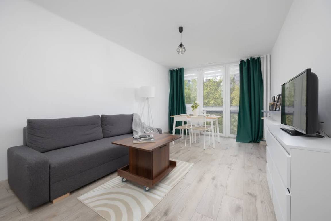 39 M² Appartement ∙ 2 Slaapkamers ∙ 4 Gasten - Warschau