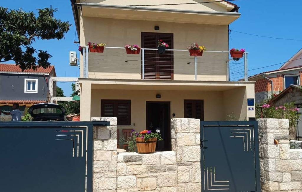 100 M² Villa ∙ 2 Bedrooms ∙ 4 Guests - Krnica