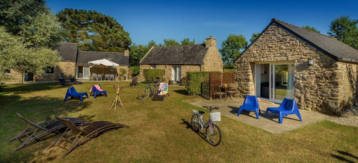 151 M² Maison De Vacances ∙ 5 Chambres ∙ 12 Personnes - Brest