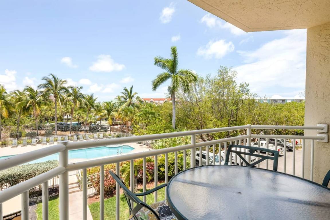 Ferienwohnung ∙ 2 Schlafzimmer ∙ 6 Gäste - Key West, FL