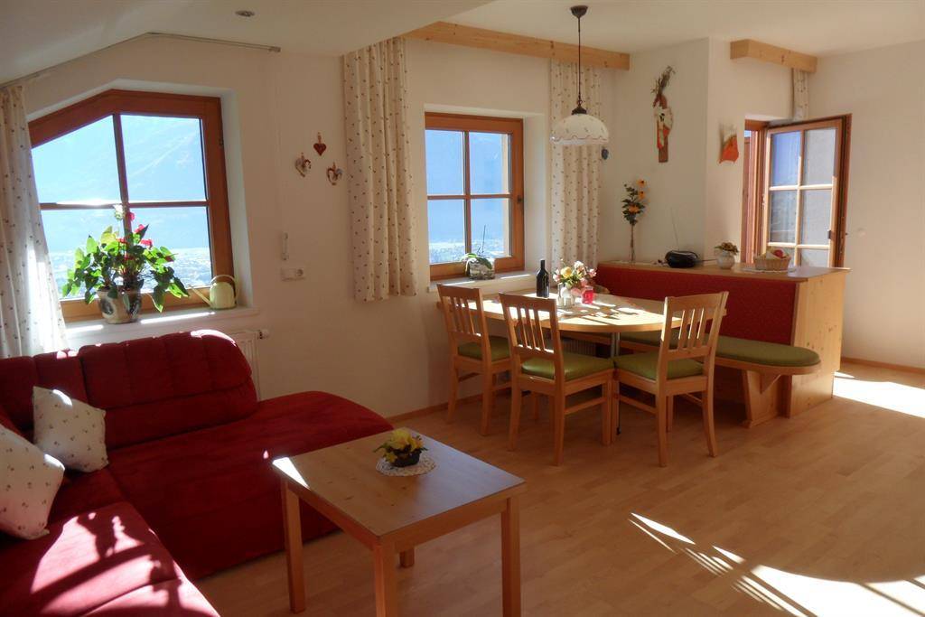 68 M² Ferienwohnung ∙ 2 Schlafzimmer ∙ 6 Gäste - Lienz