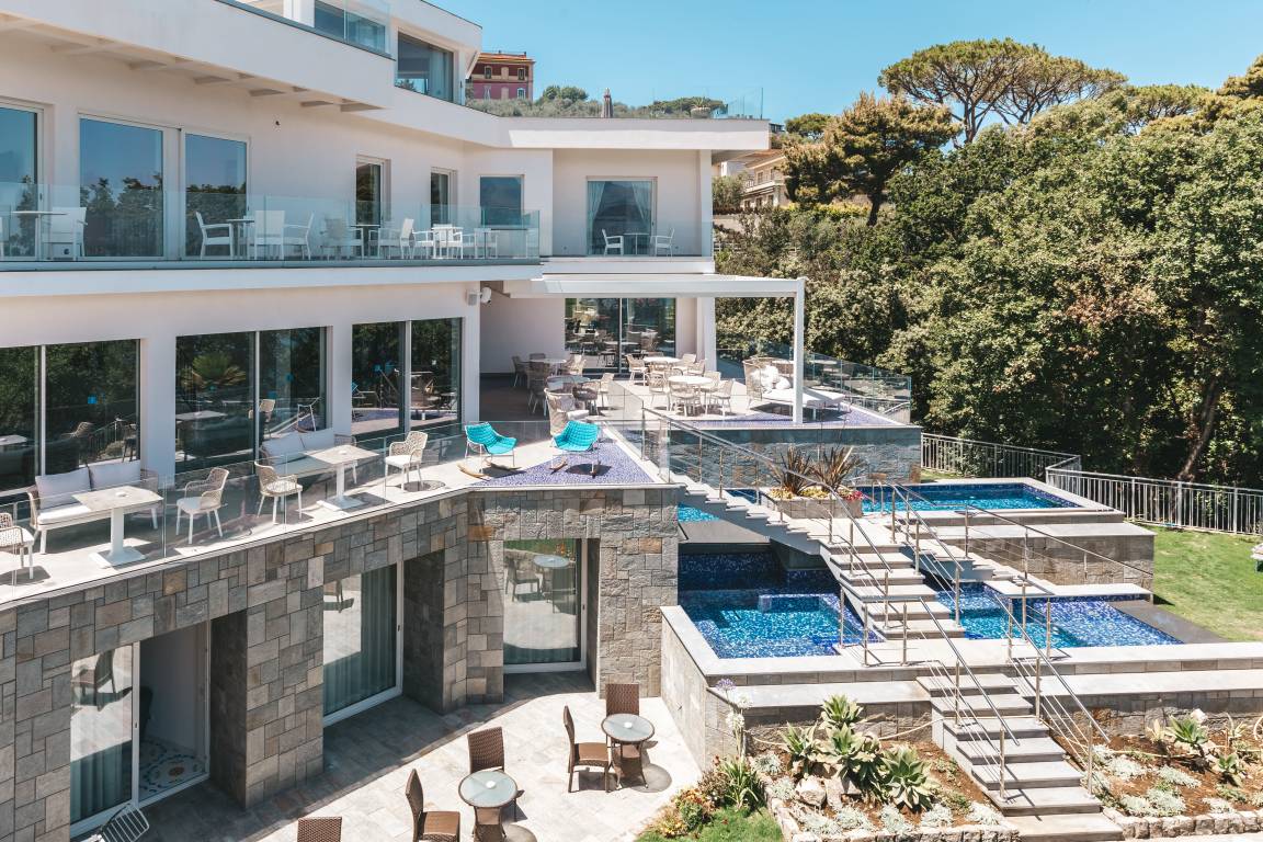 700 M² Villa ∙ 12 Bedrooms ∙ 30 Guests - Massa Lubrense