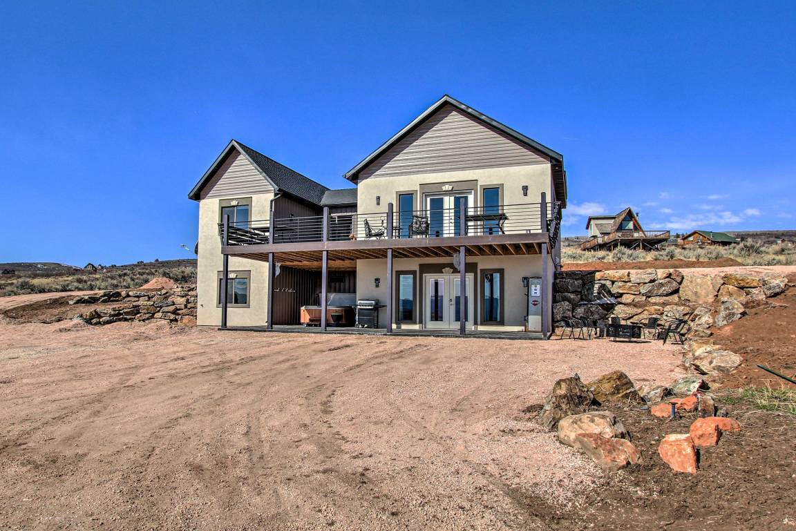 399 M² House ∙ 5 Bedrooms ∙ 23 Guests - Garden City, UT