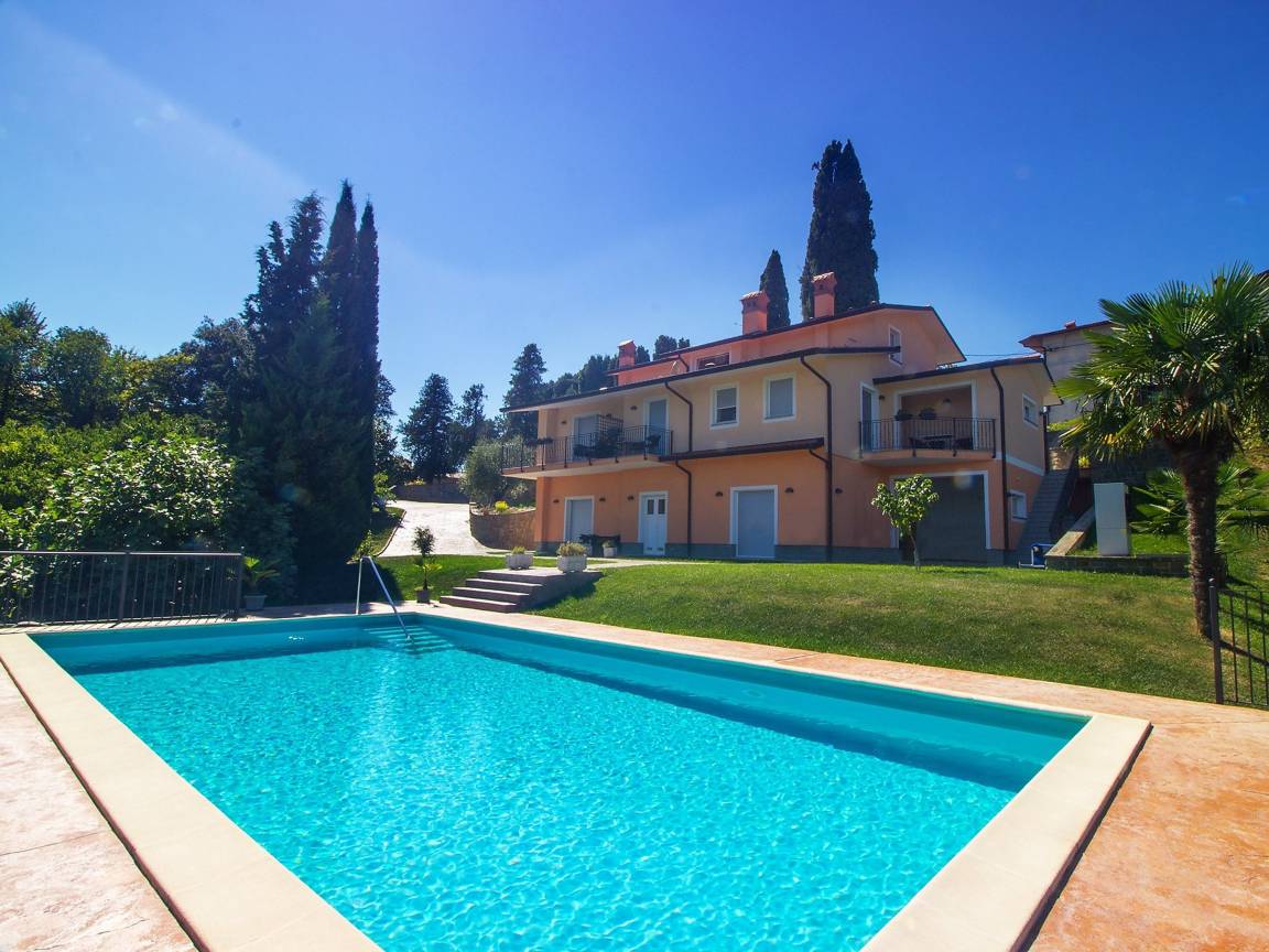 50 M² Apartamento ∙ 1 Habitación ∙ 5 Huéspedes - Gorizia