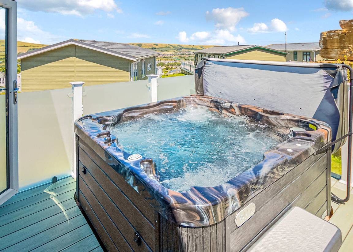 Chalet ∙ 2 Bedrooms ∙ 4 Guests - Swanage