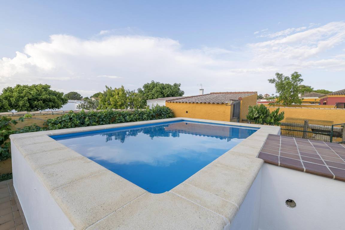 131 M² Chalet ∙ 3 Habitaciones ∙ 6 Huéspedes - San Fernando, España