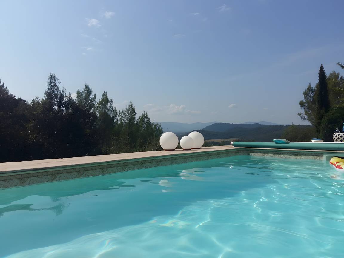 80 M² Villa ∙ 2 Bedrooms ∙ 5 Guests - Draguignan