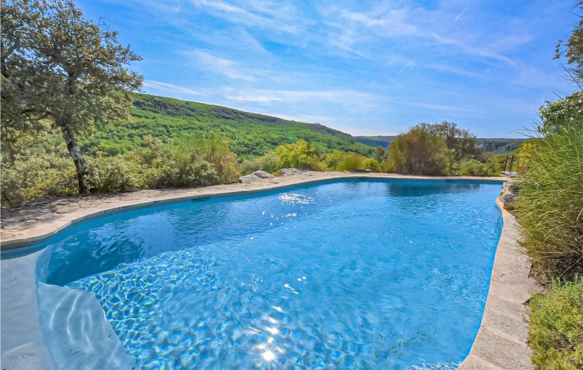 300 M² House ∙ 7 Bedrooms ∙ 14 Guests - Lourmarin