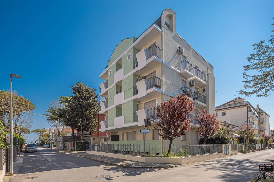 100 M² Apartment ∙ 2 Bedrooms ∙ 6 Guests - Riccione