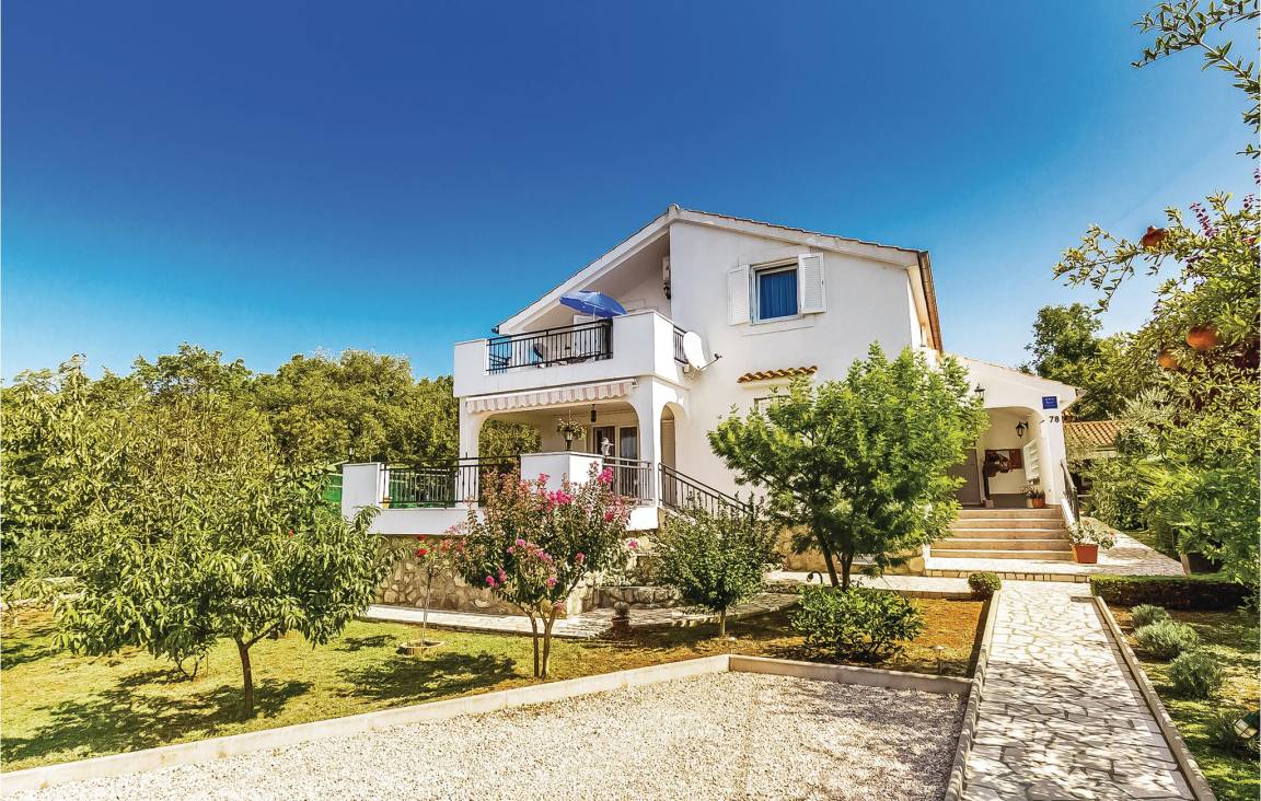 31 M² Apartment ∙ 1 Bedroom ∙ 3 Guests - Cres