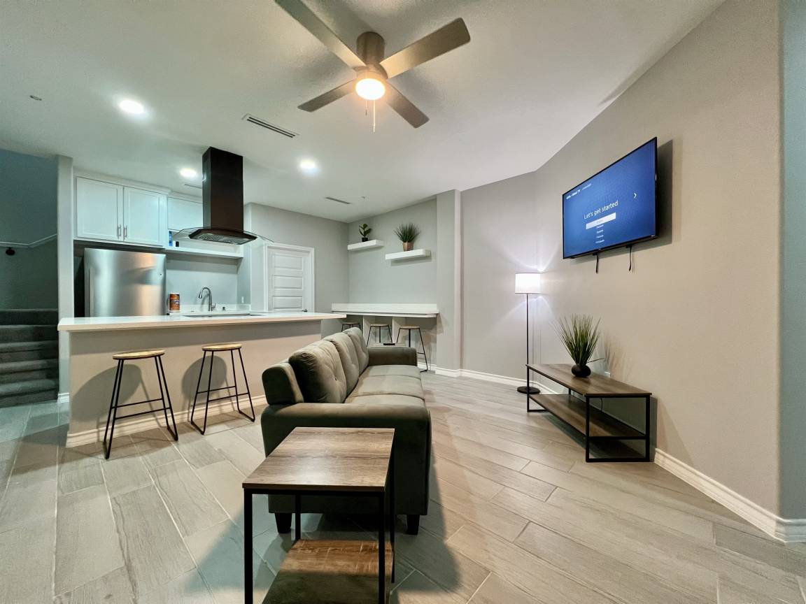 93 M² Condo ∙ 2 Bedrooms ∙ 6 Guests - Brownsville, TX